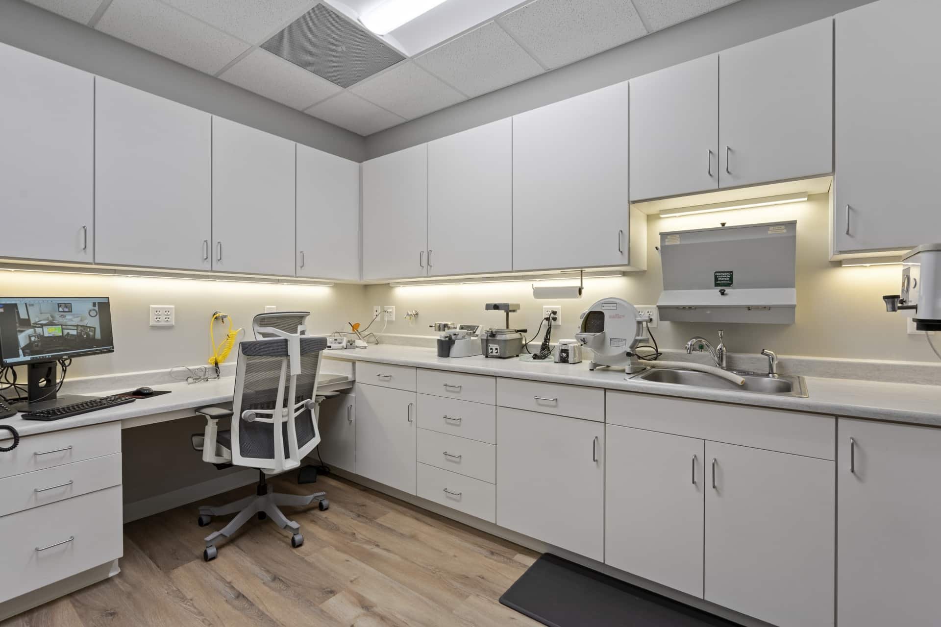 Dental Office Office Lab, Sterilization, and Support - Design Ergonomics